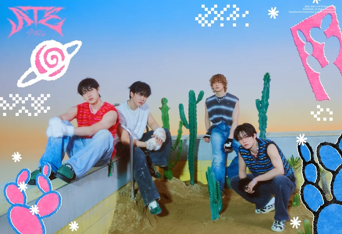 Stray Kids chill in the desert in 'ATE' teaser images | allkpop Stray Kids chill in the desert in 'ATE' teaser images | allkpop