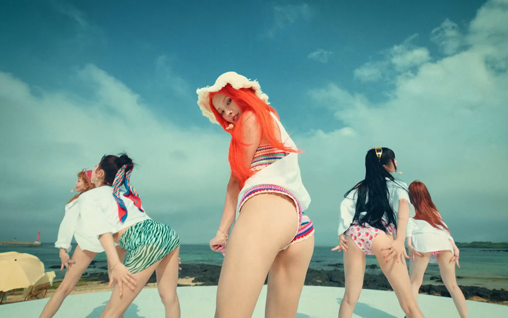 Debate sparks over (G)I-DLE's skin exposure and provocative choreography in "Klaxon" dance video ...