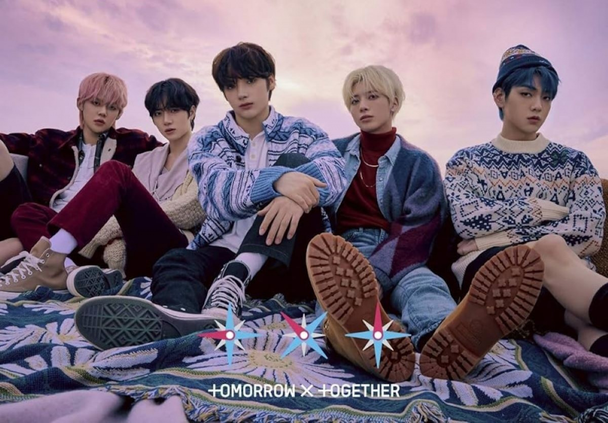 TXT reveal member designed character dolls | allkpop