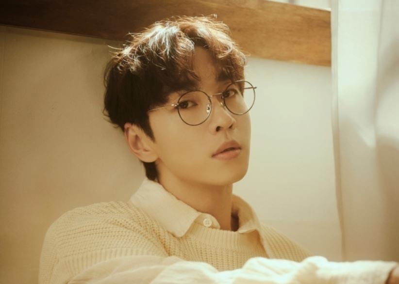 Lee Seok Hoon renews contract with C9 Entertainment, solidifying six ...