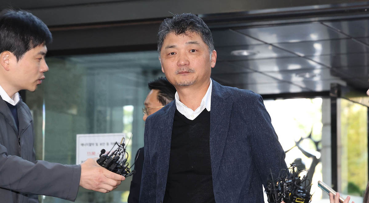 Kakao chairman Kim Beom Soo indicted for stock manipulation in SM acquisition bid | allkpop