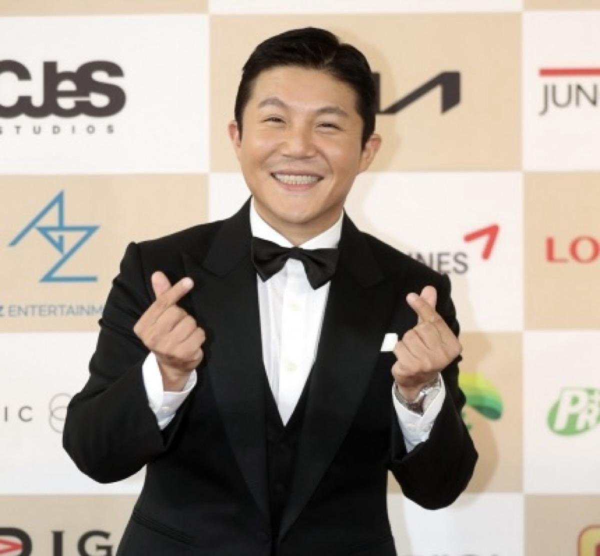 Jo Se Ho prepares for October wedding with Lee Dong Wook and Nam Chang ...