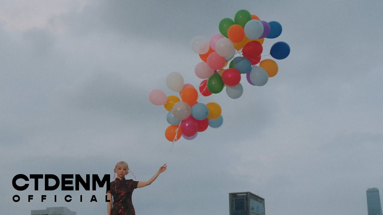 Loossemble watch in a blur in 'TTYL' MV teaser | allkpop