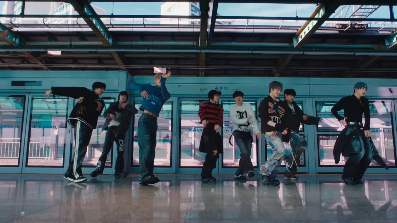 YOUNITE unveils performance spoiler for 'Taste' comeback with funky hip ...