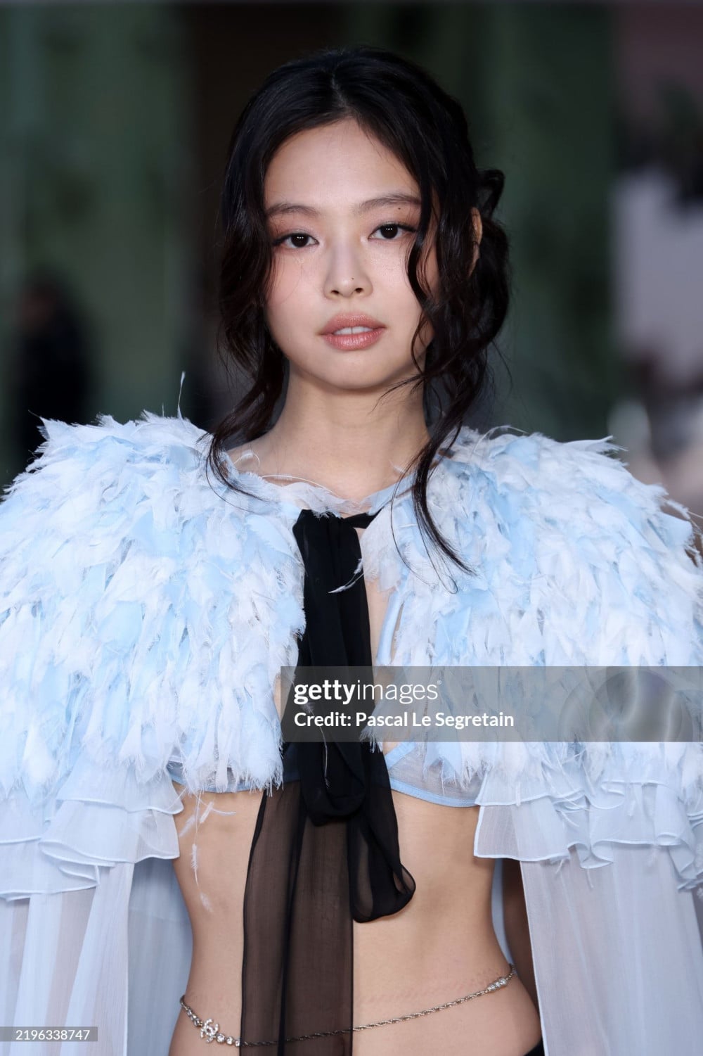 BLACKPINK's Jennie Shines With Elegance At Chanel Haute Couture Show ...