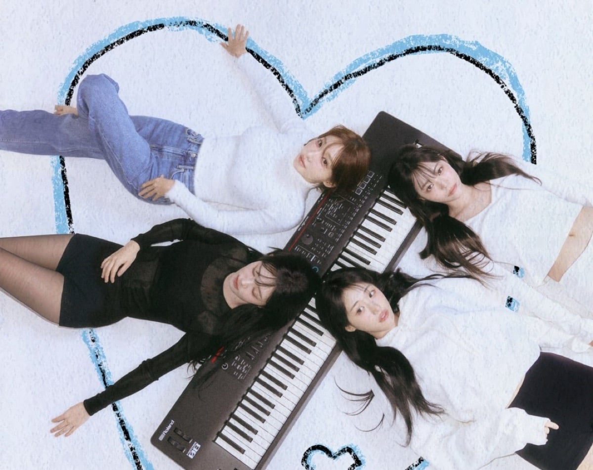 QWER fights back against criticism again—this time, as a ‘real band ...