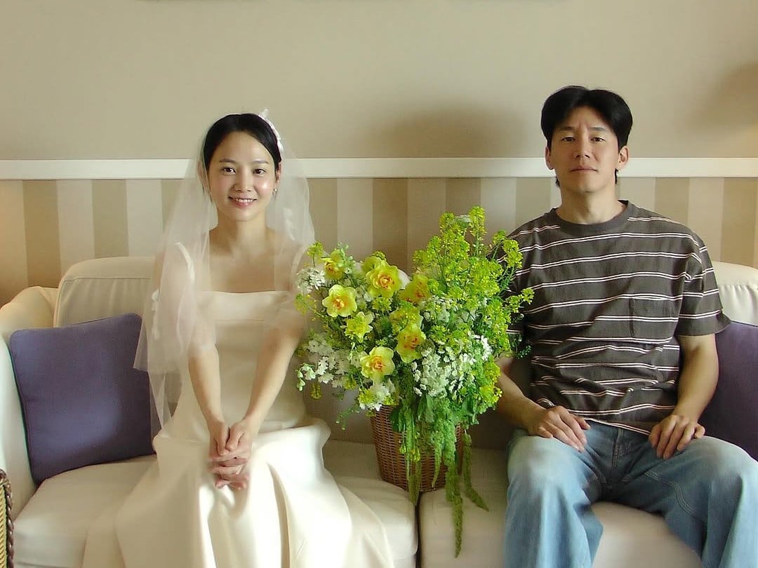 Yoon Seung Ah and Kim Mu Yeol celebrate ten years of marriage | allkpop