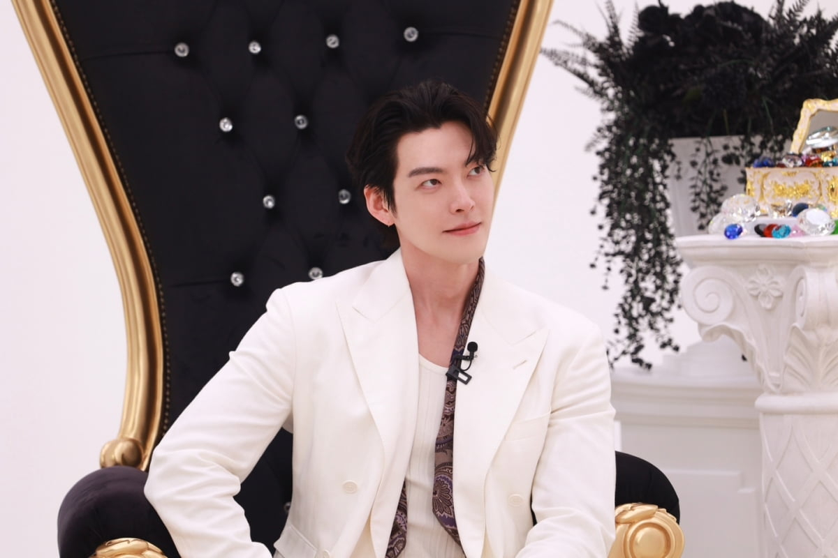 Kim Woo Bin reveals how Hong Suk Chun guided him toward acting on 'Hong Suk Chun's Jewel Box ...