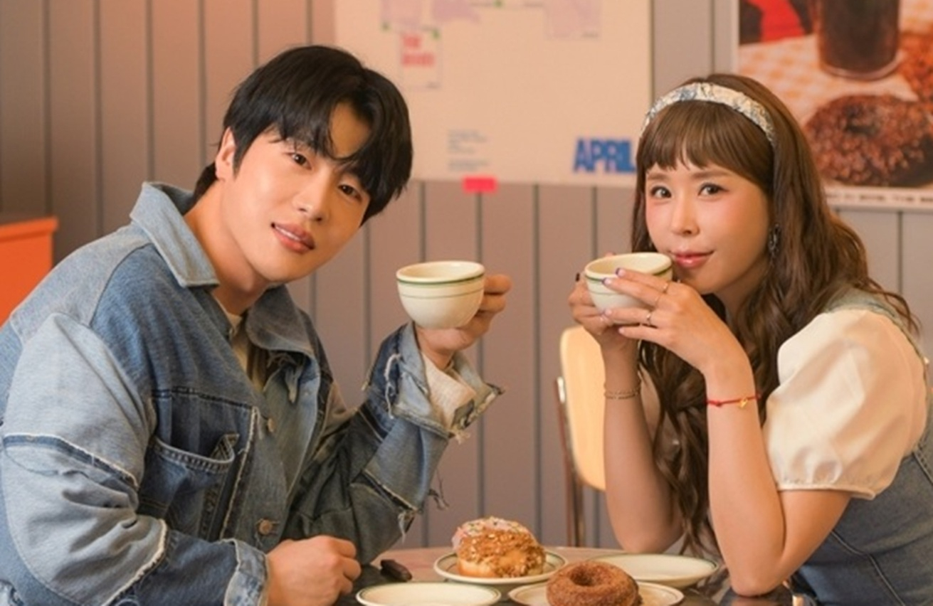 Shinji to marry fellow singer Moon Won, seven years her junior | allkpop