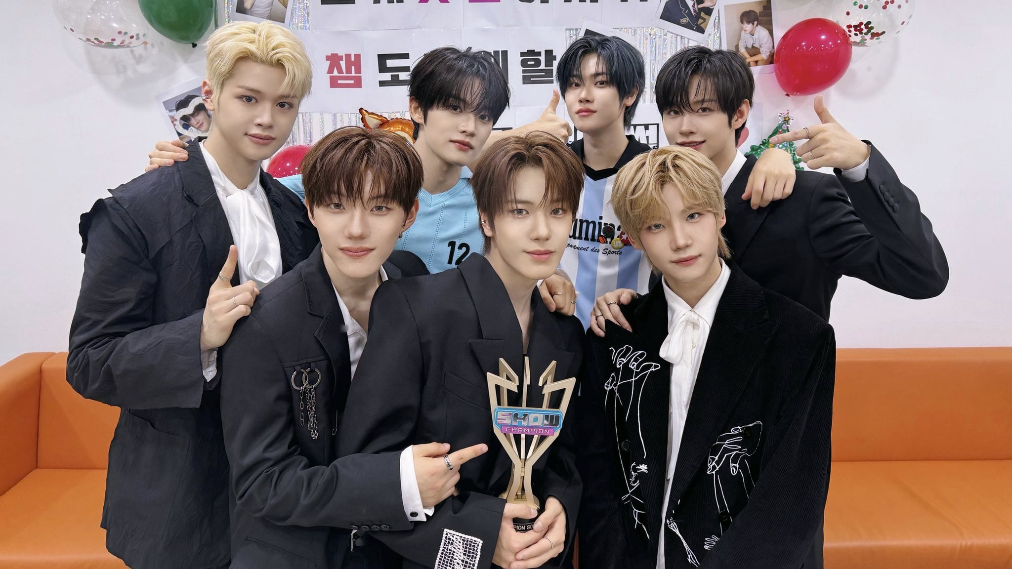 CLOSE YOUR EYES wins #1 on this week's 'Show Champion' with "Snowy ...