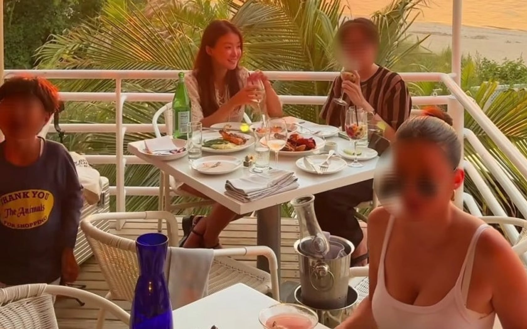 Lee Si Young faces backlash for poor manners overseas | allkpop