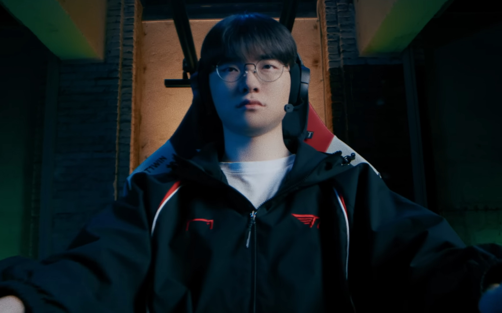 T1's Faker makes a surprise appearance in Stray Kids' "CEREMONY" music ...
