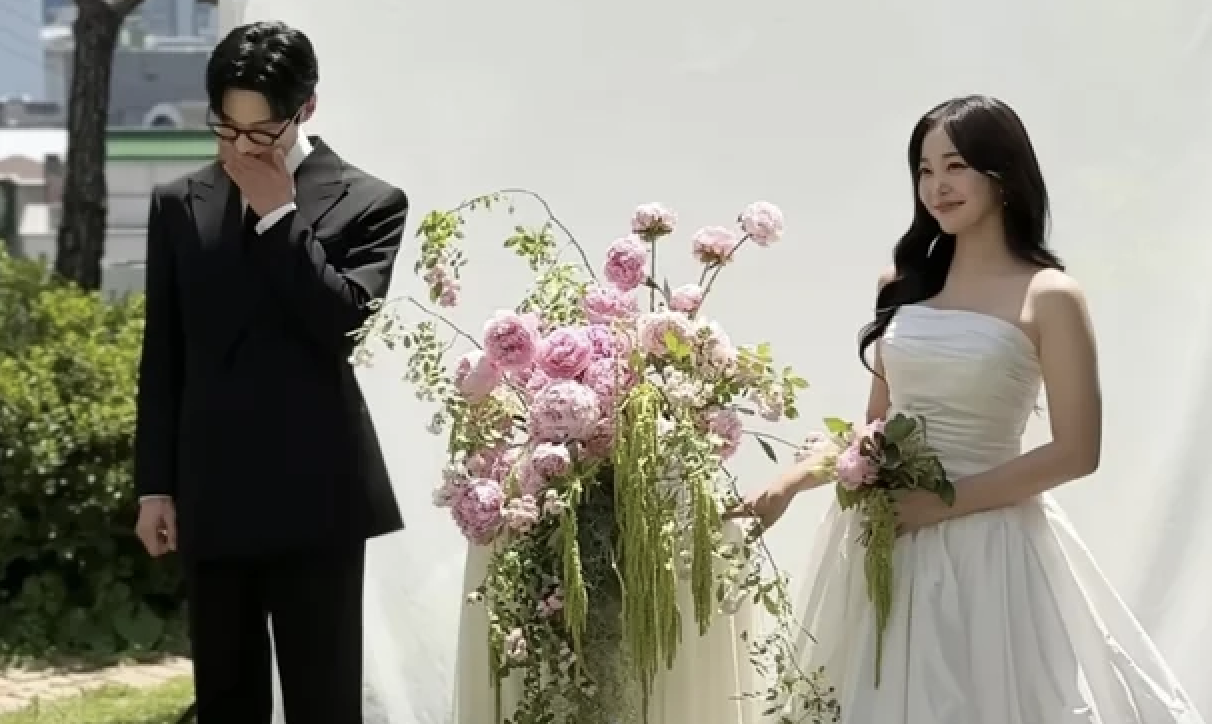 Actors Yoon Sun Woo and Kim Ga Eun charm fans with proposal clip before ...
