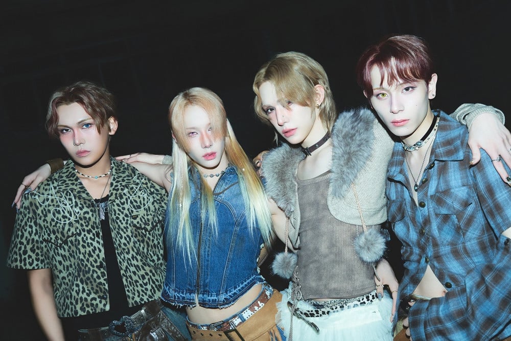 XLOV reveals the tracklist for first EP ‘UXLXVE’ | allkpop