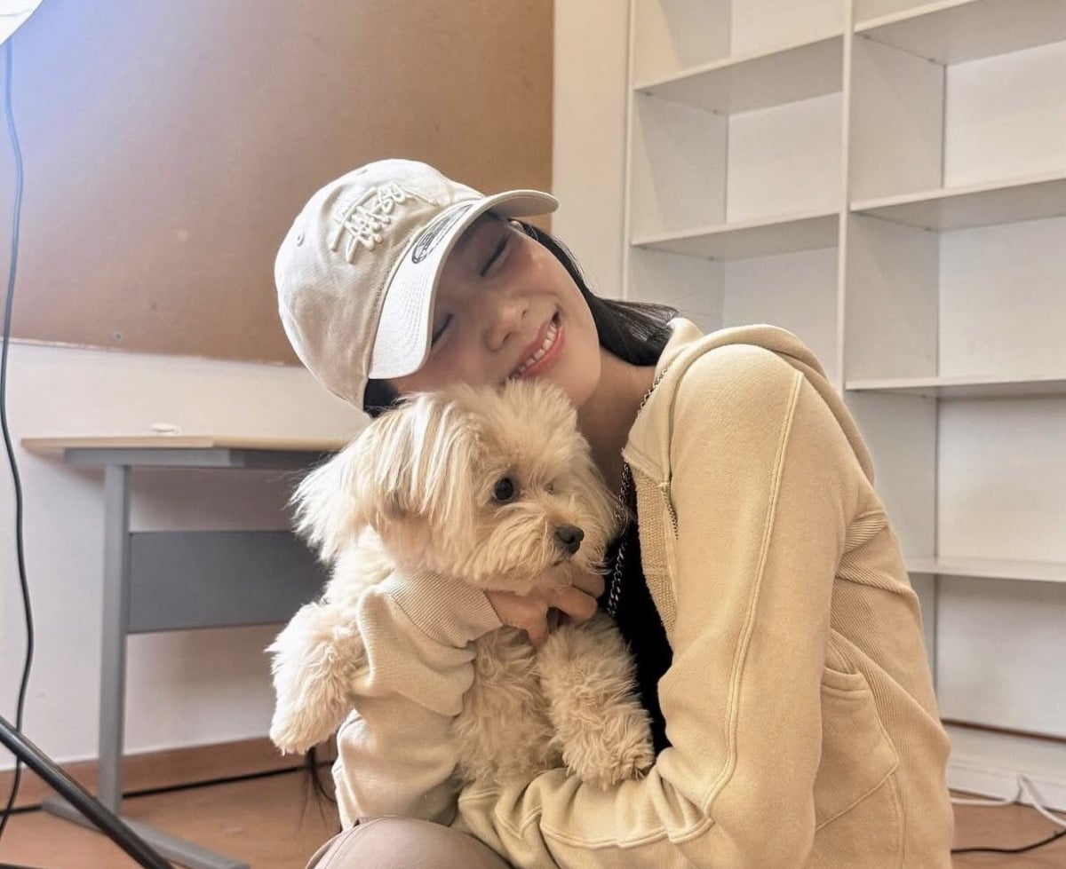 Jisoo shares sweet Paris moments with Dior: “Miss you already” | allkpop