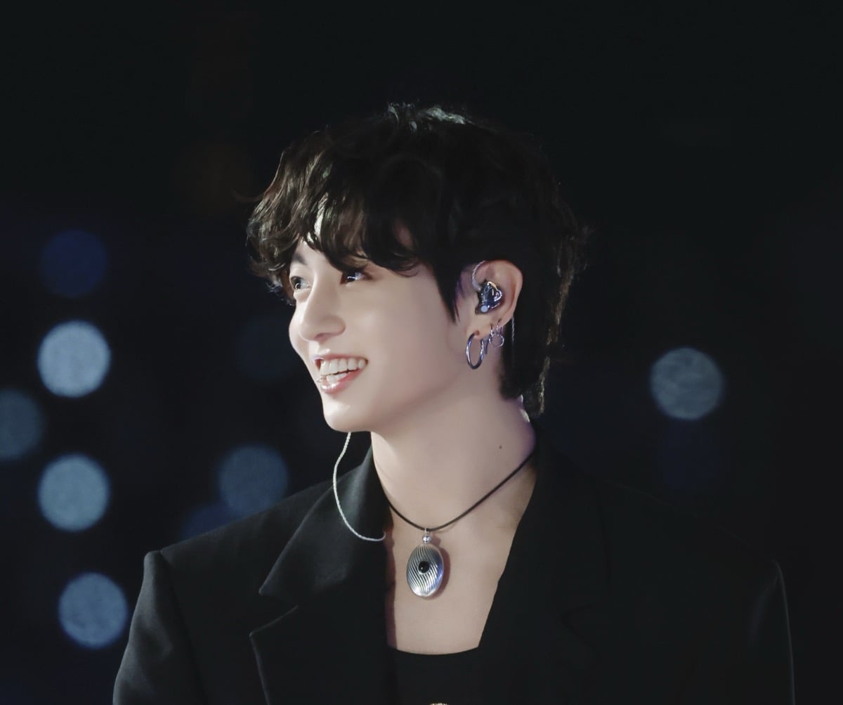 BTS’s Jungkook hints at desire for solo concert during 6-hour weverse ...