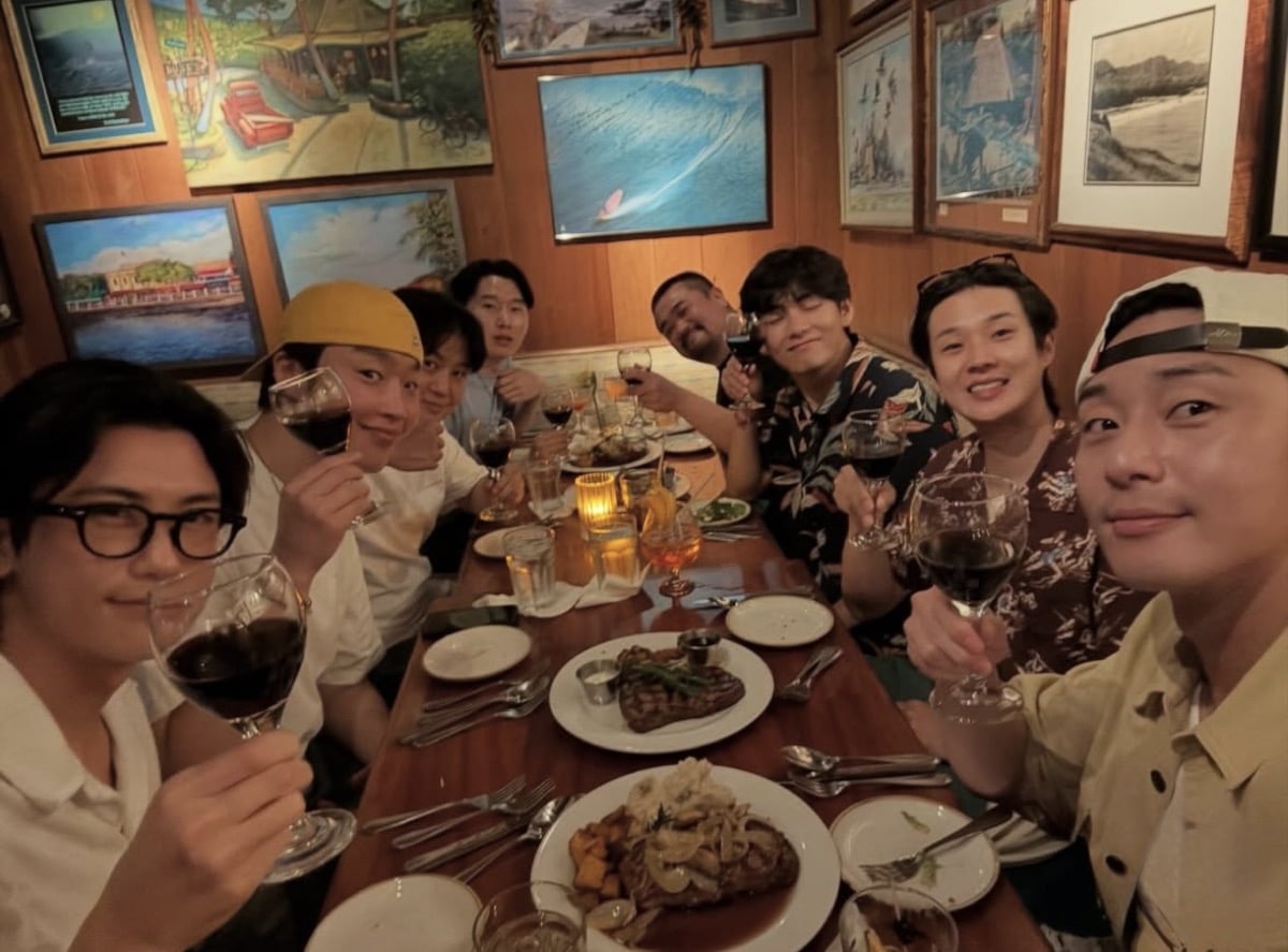 BTS’s V shares Hawaii trip photos with his Wooga Fam friends | allkpop