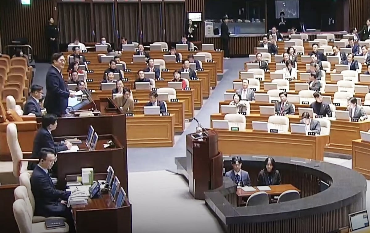 Korea to revise standard trainee contracts to strengthen rights ...