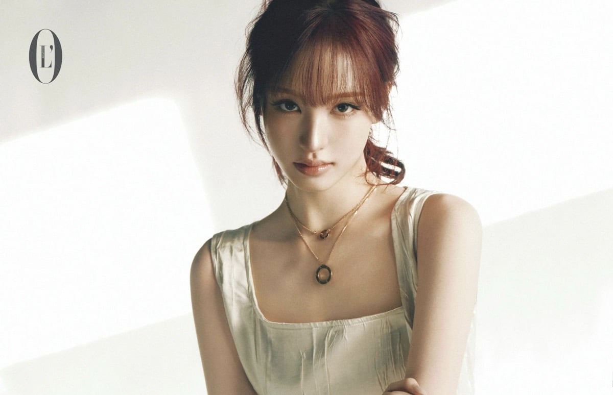 IVE’s Liz graces solo cover of L’OFFICIEL Singapore with Cartier | allkpop