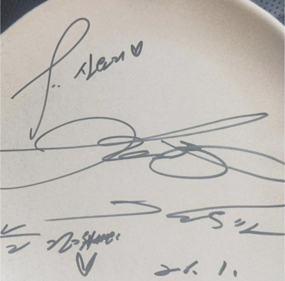 Shin Min Ah ♥ Kim Woo Bin’s honeymoon moments in Spain draw attention ...