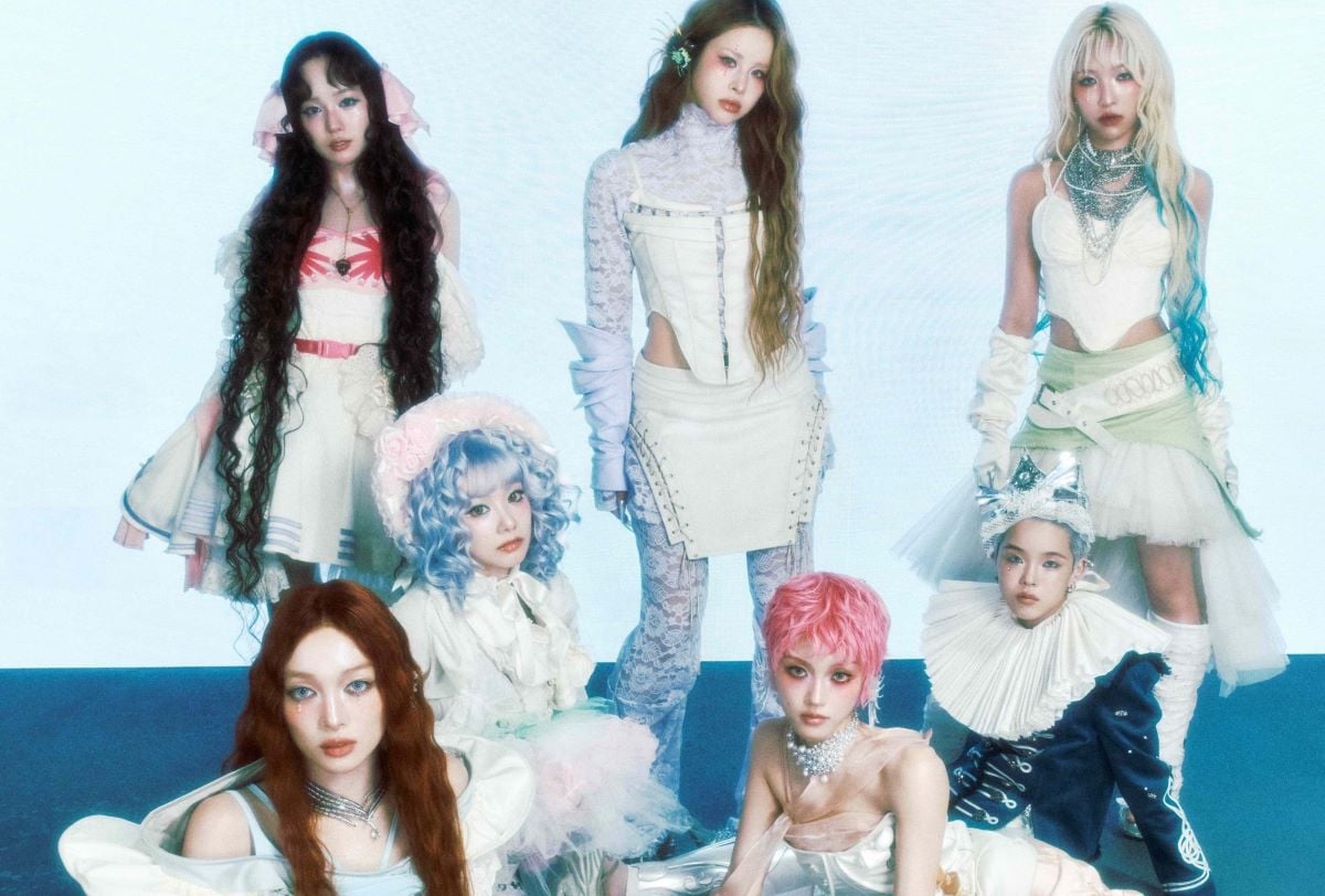 XG changes their official group name from 'Xtraordinary Girls' to ...