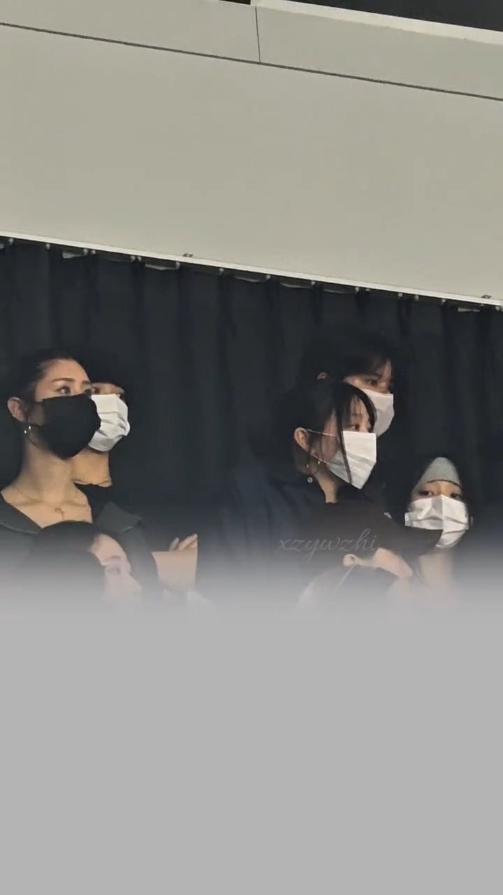 Netizens note spotting female trainees at Jay Park's solo concert ...