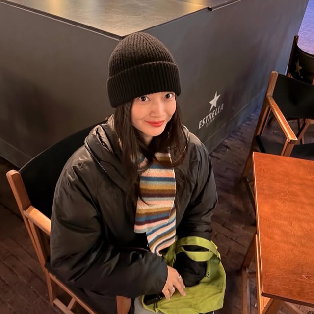 Shin Min Ah posts Europe honeymoon snaps, hinting at Kim Woo Bin behind ...